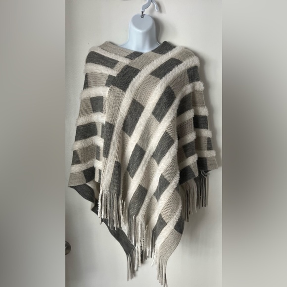 Northern Angel | Sweaters | Northern Angel Poncho Sm | Poshmark